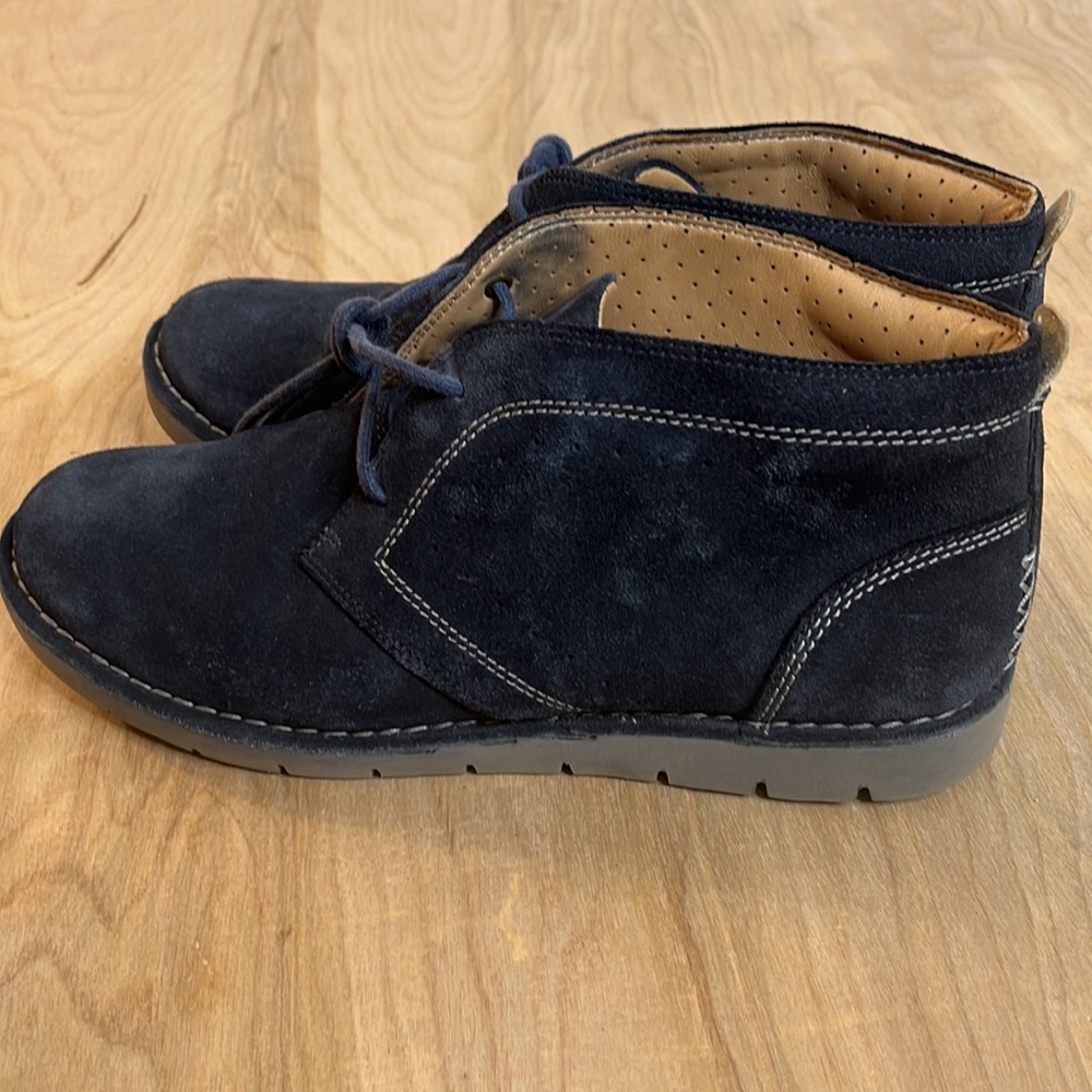 Clarks Ankle Blue Suede Leather Lace Up Size 9.5 - Gem